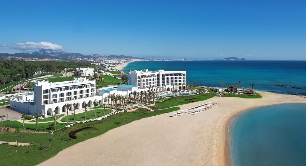 Évasion luxueuse à Tamuda Bay : découvrez le St. Regis La Bahia Blanca ...